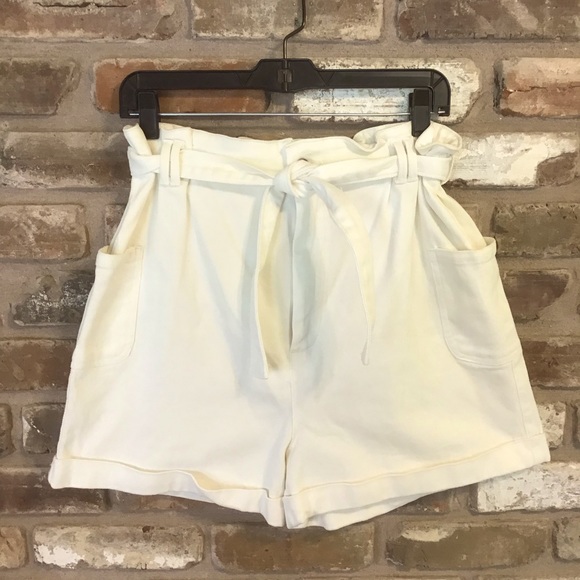 Gianni Bini | Shorts | Gb Gianni Bini Cream Paperbag High Waist Belted ...